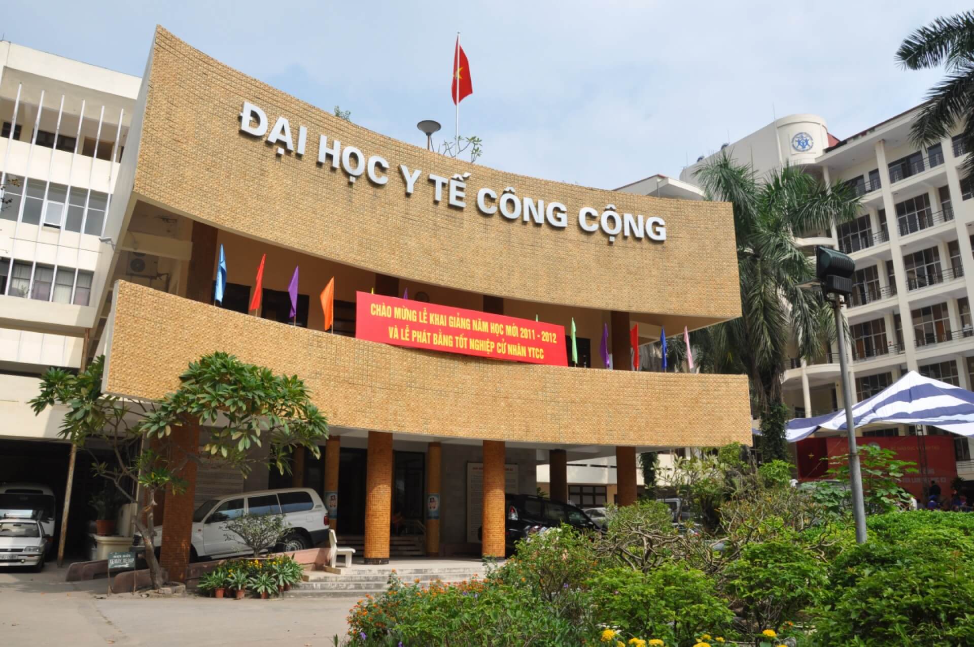 Review Trường Đại học Y tế Công Cộng (HUPH) có tốt không?